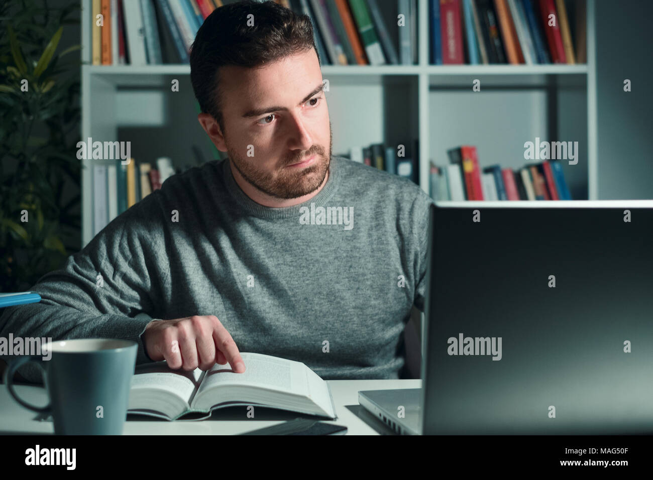 Late night study hi-res stock photography and images - Alamy