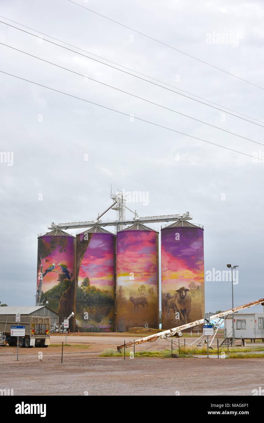 the silos at Thallon in queensland, Australia that have had murals ...