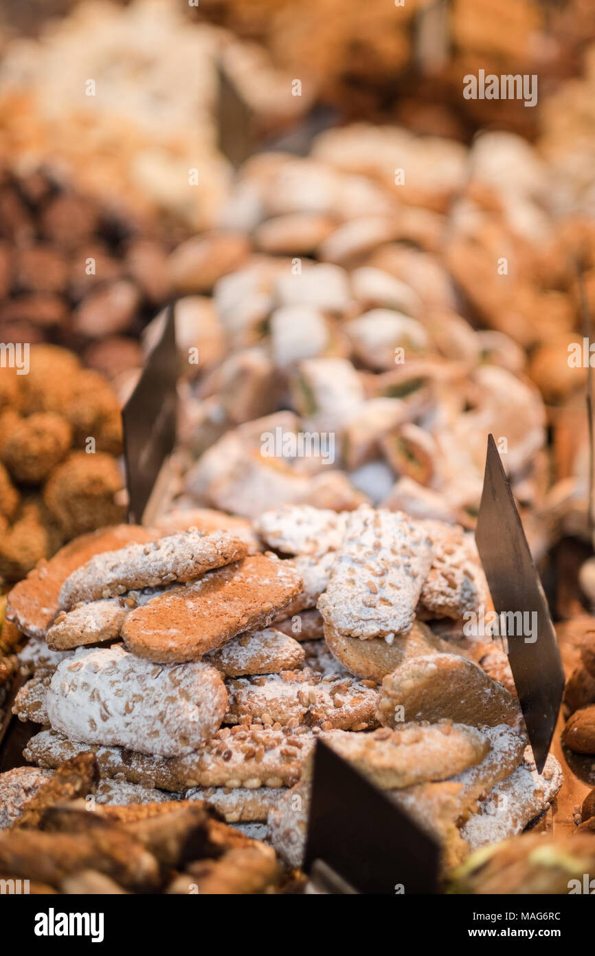 Christmas Bakery Display High Resolution Stock Photography and Images ...