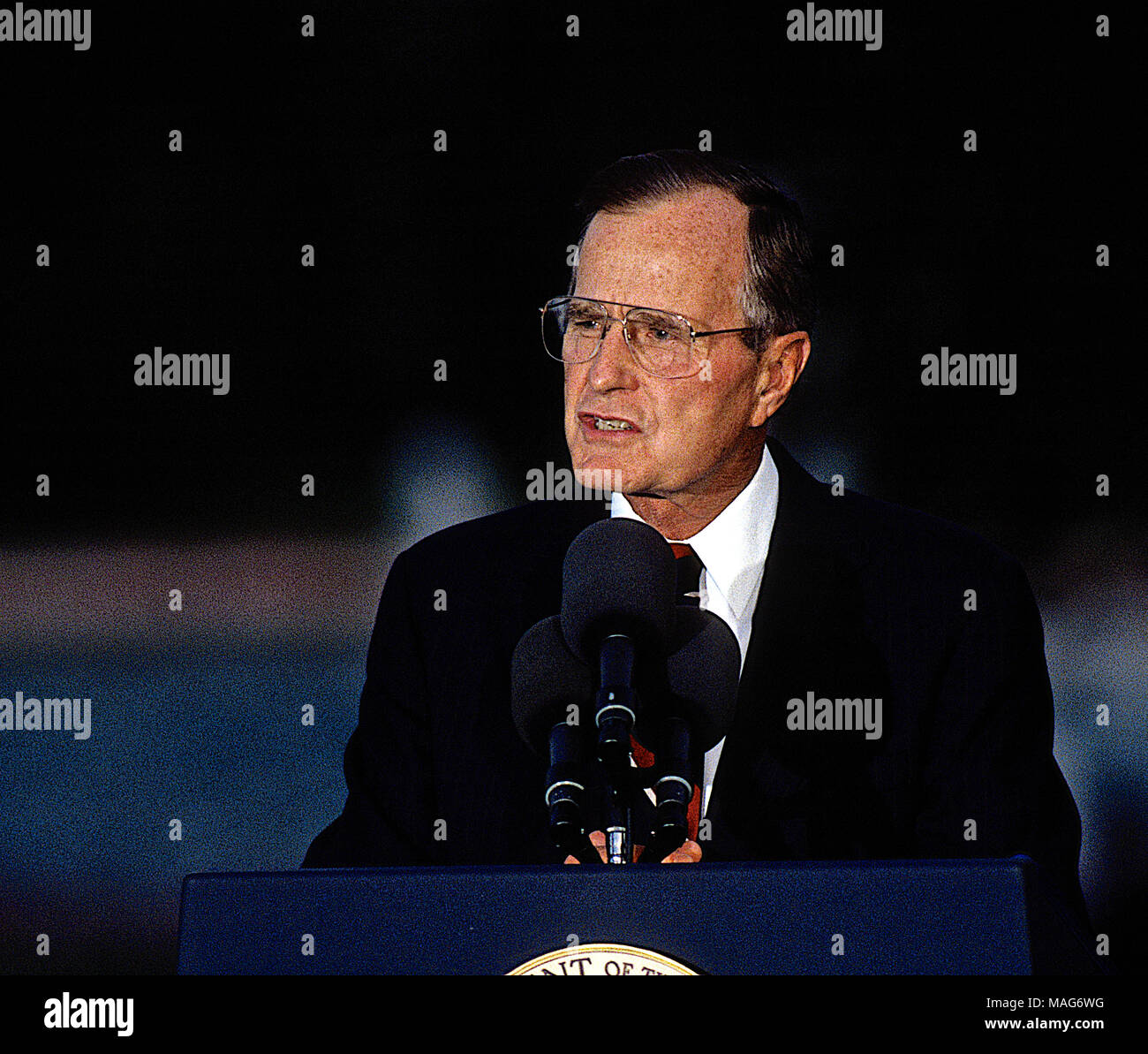 Washington, DC., USA, 1991 President George H.W. Bush speaks from ...