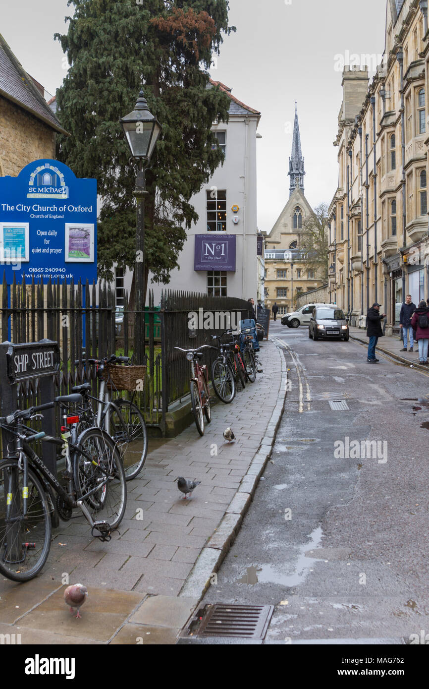 Radcliffe college sign hi-res stock photography and images - Alamy