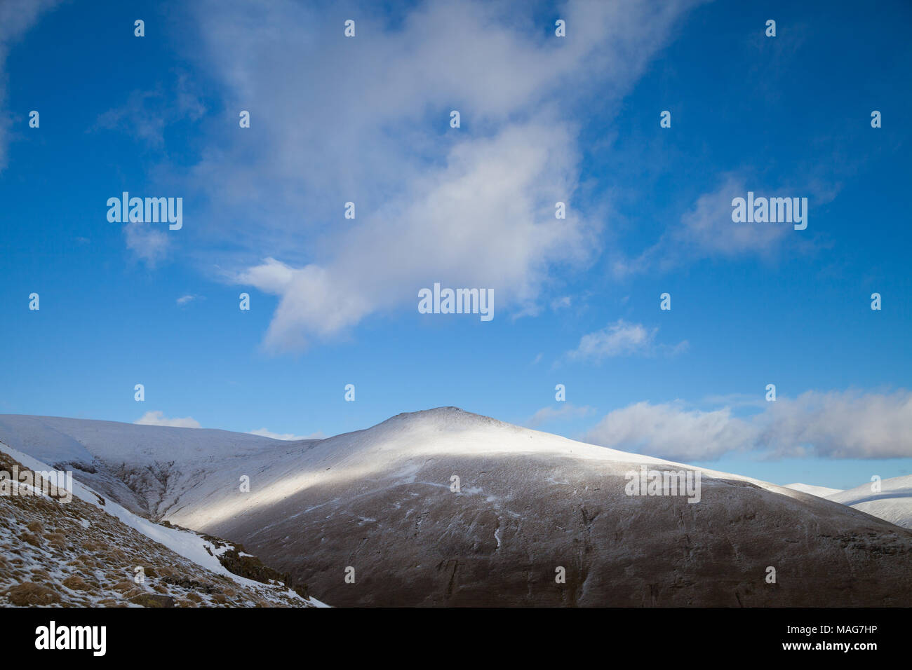 Tillicoultry scotland hi-res stock photography and images - Alamy