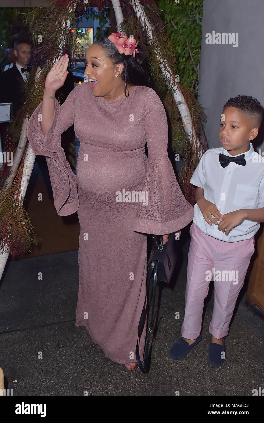 Beverly Hills, Ca. 31st Mar, 2018. Tia Mowry, Cree Taylor Hardrict, at ...