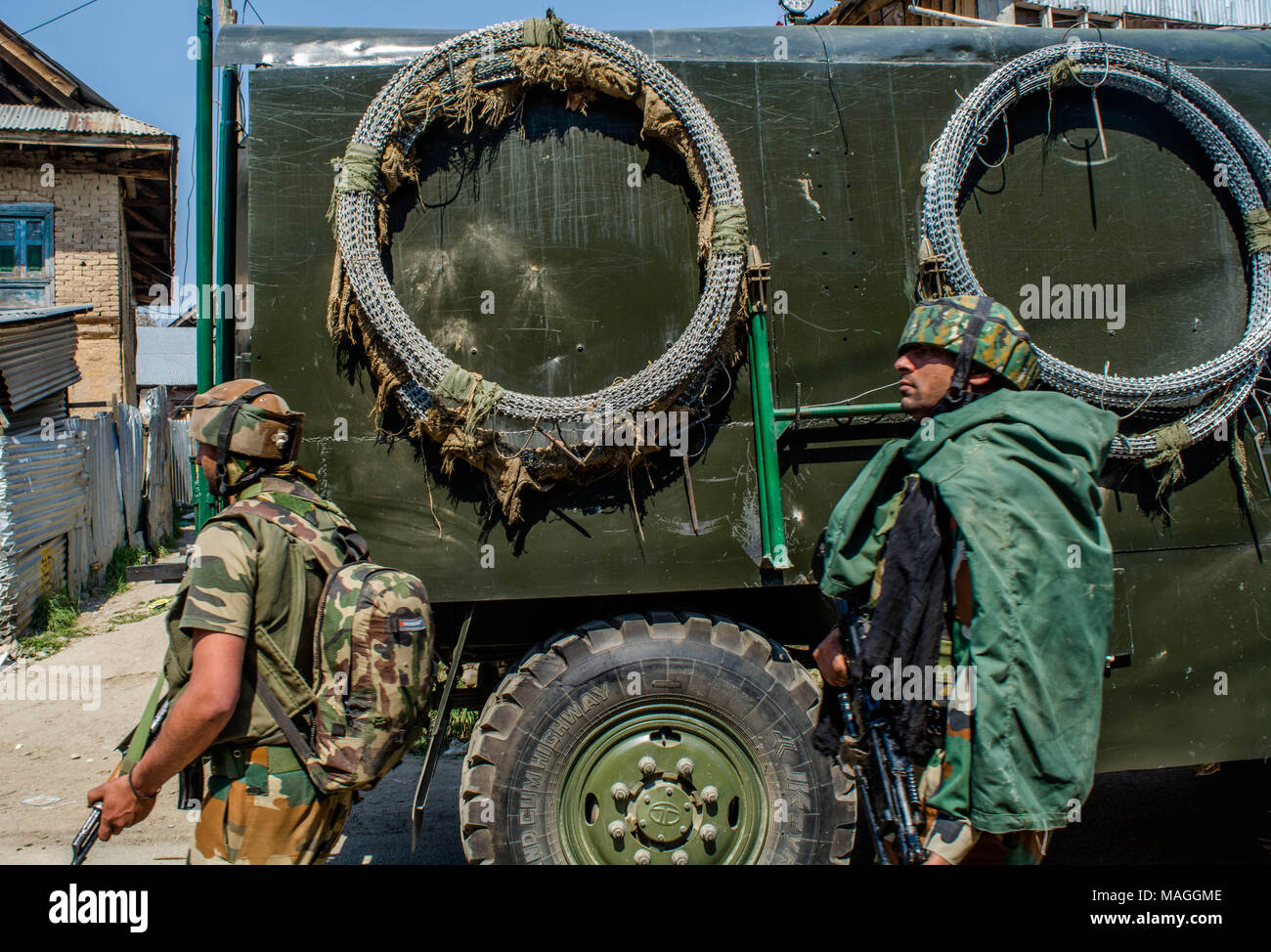 Indian army troopers dead hi-res stock photography and images - Alamy