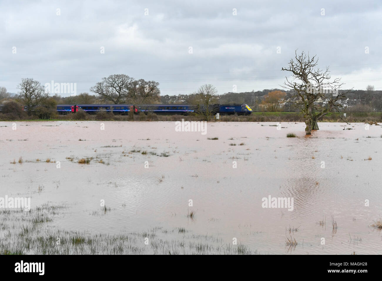 Exeter, Devon, UK. 2nd April 2018. UK Weather: A train on the Exeter to ...