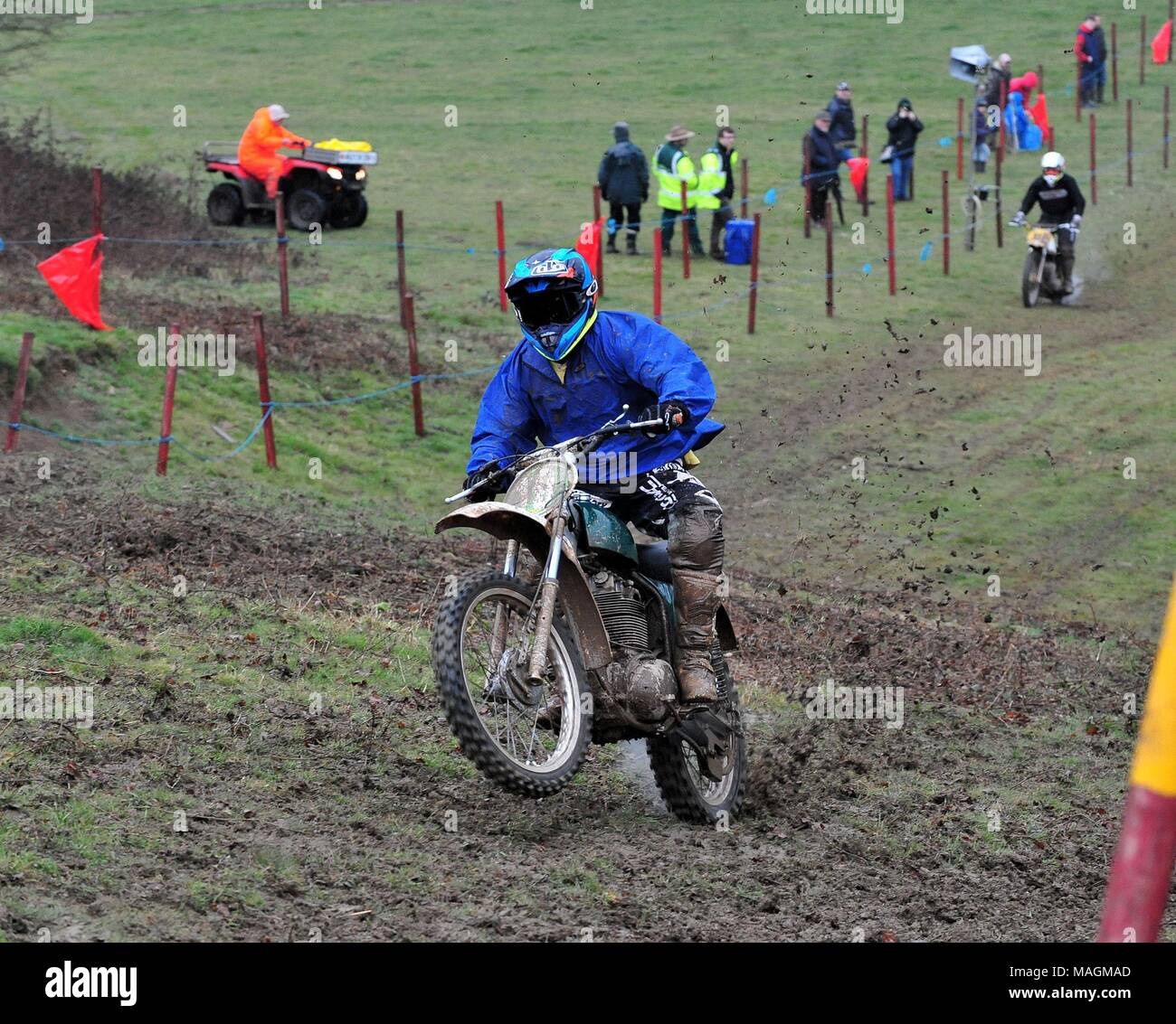 Red bsa motorcycle hi-res stock photography and images - Alamy