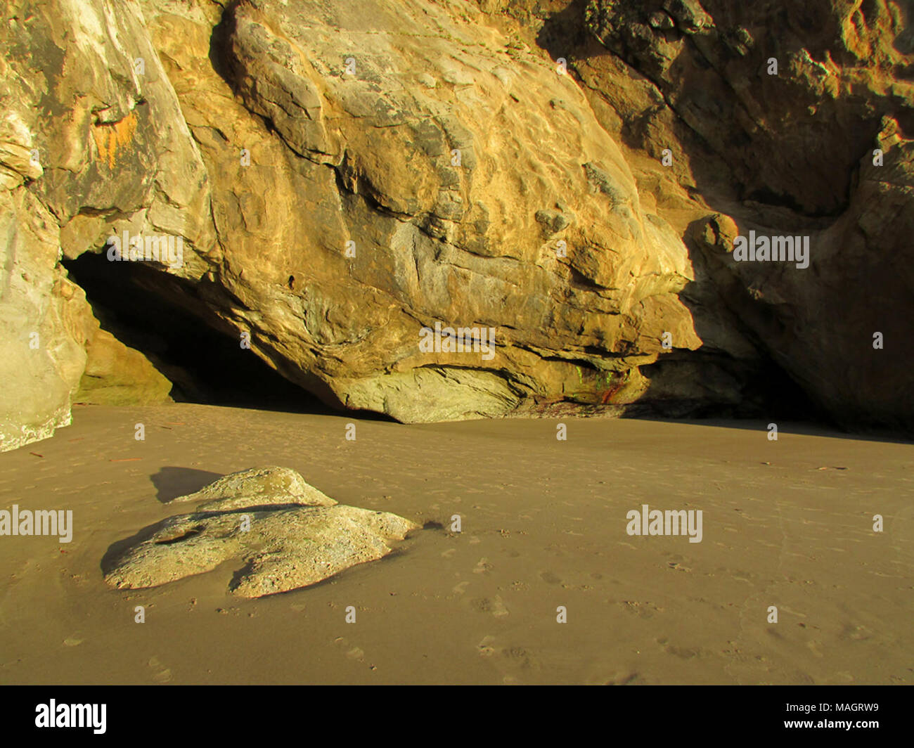 Hug Point at Pacific Coast in OR Stock Photo - Alamy