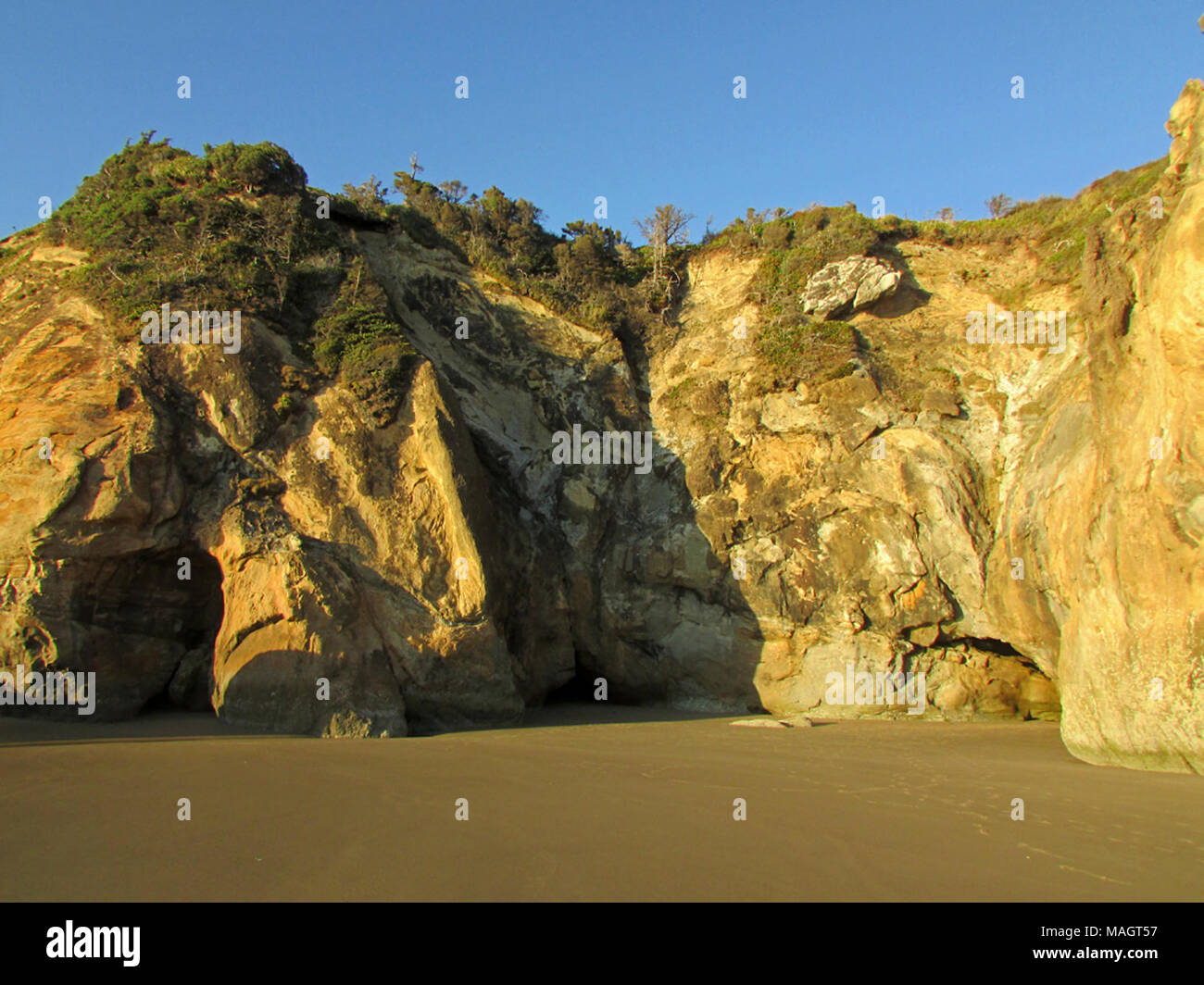 Hug Point at Pacific Coast in OR Stock Photo - Alamy