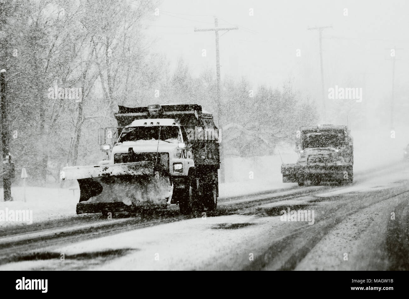 Snow plow plowing highway hi-res stock photography and images - Alamy