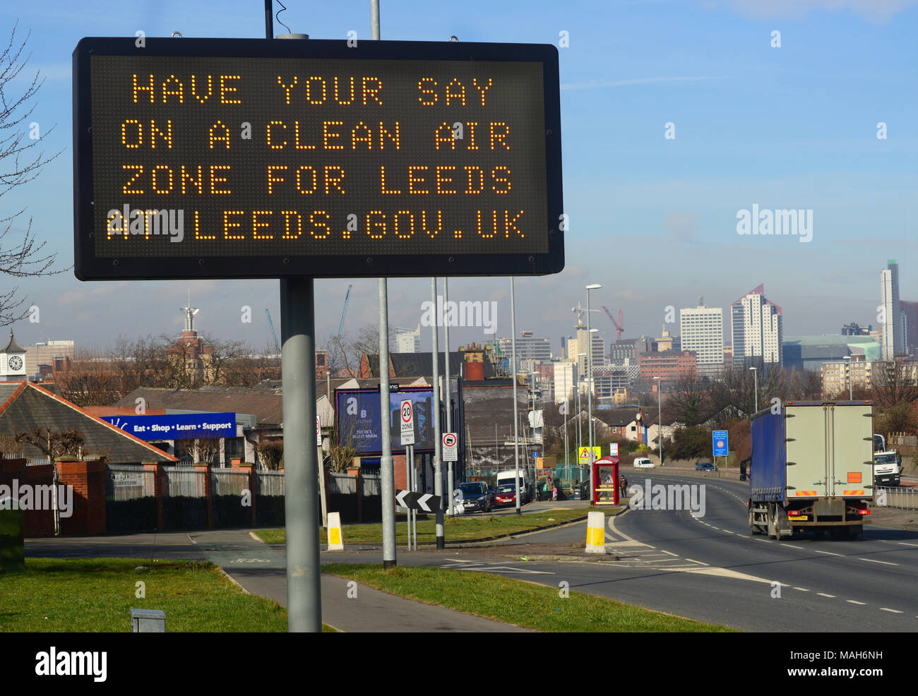 Air pollution traffic sign hi-res stock photography and images - Alamy