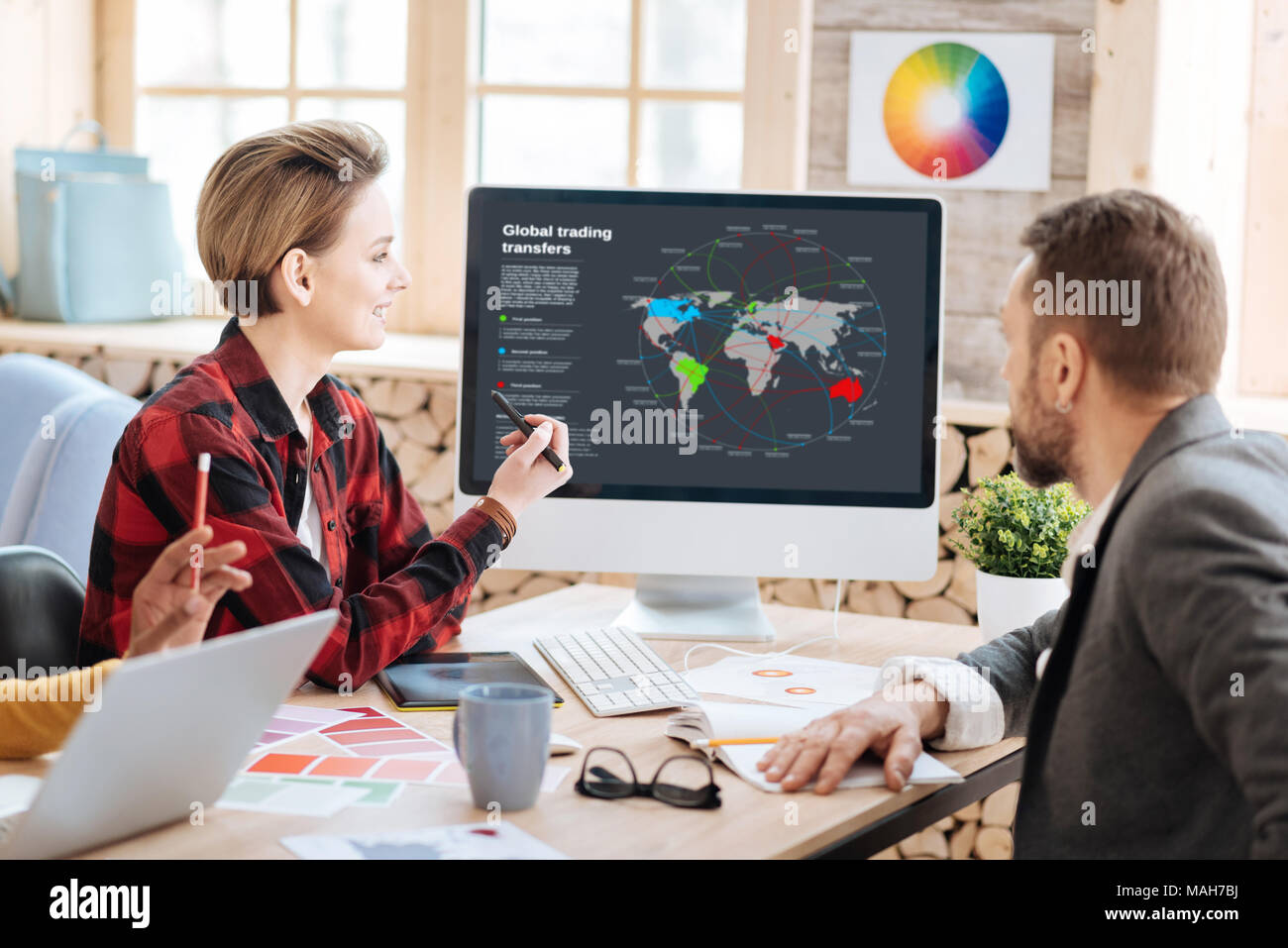 Selective reporting hi-res stock photography and images - Alamy