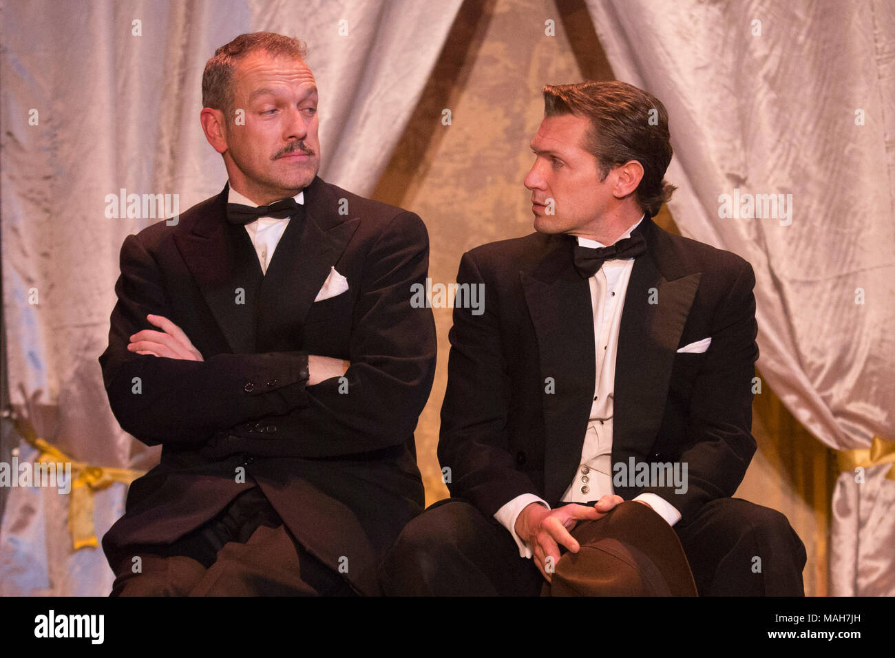 Bob cryer hi-res stock photography and images - Alamy