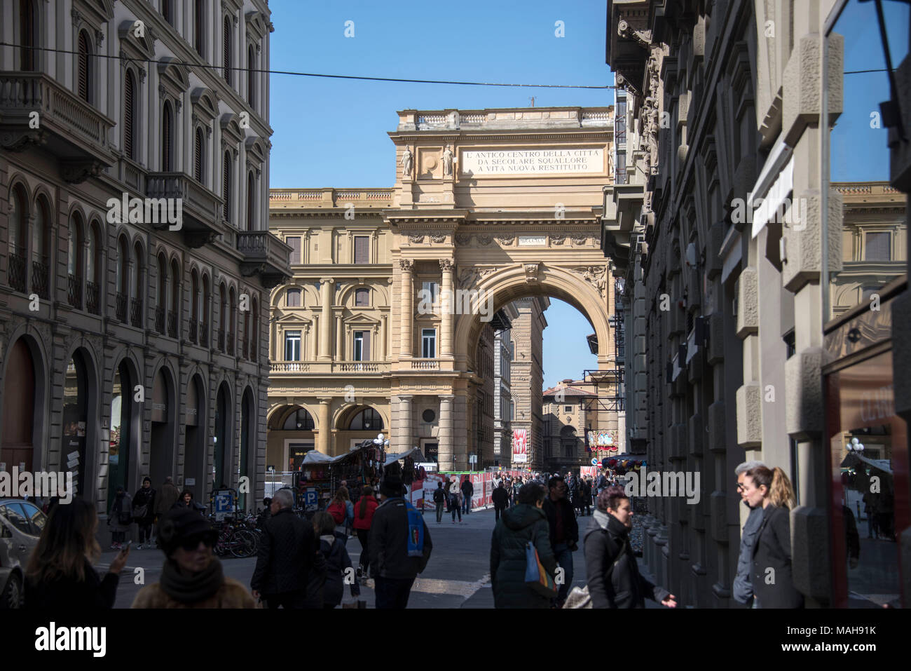 Florence arch hi-res stock photography and images - Alamy