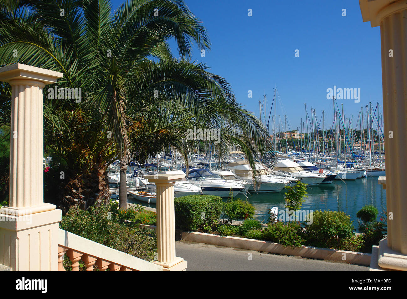 Port St Pierre of the Embiez islands Stock Photo - Alamy