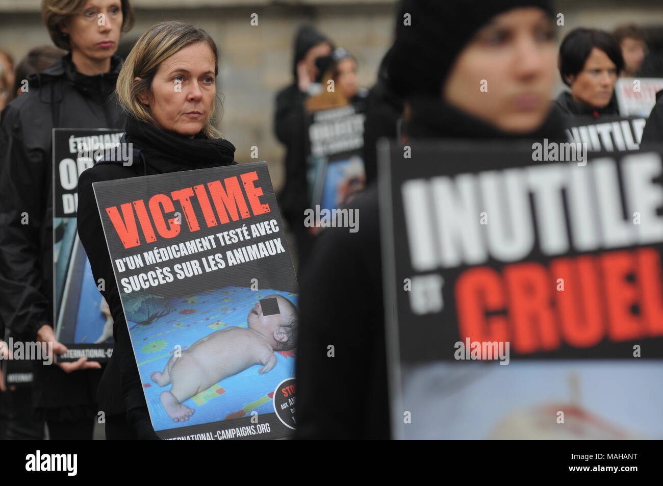 Pharmeutical laboratory hi-res stock photography and images - Alamy