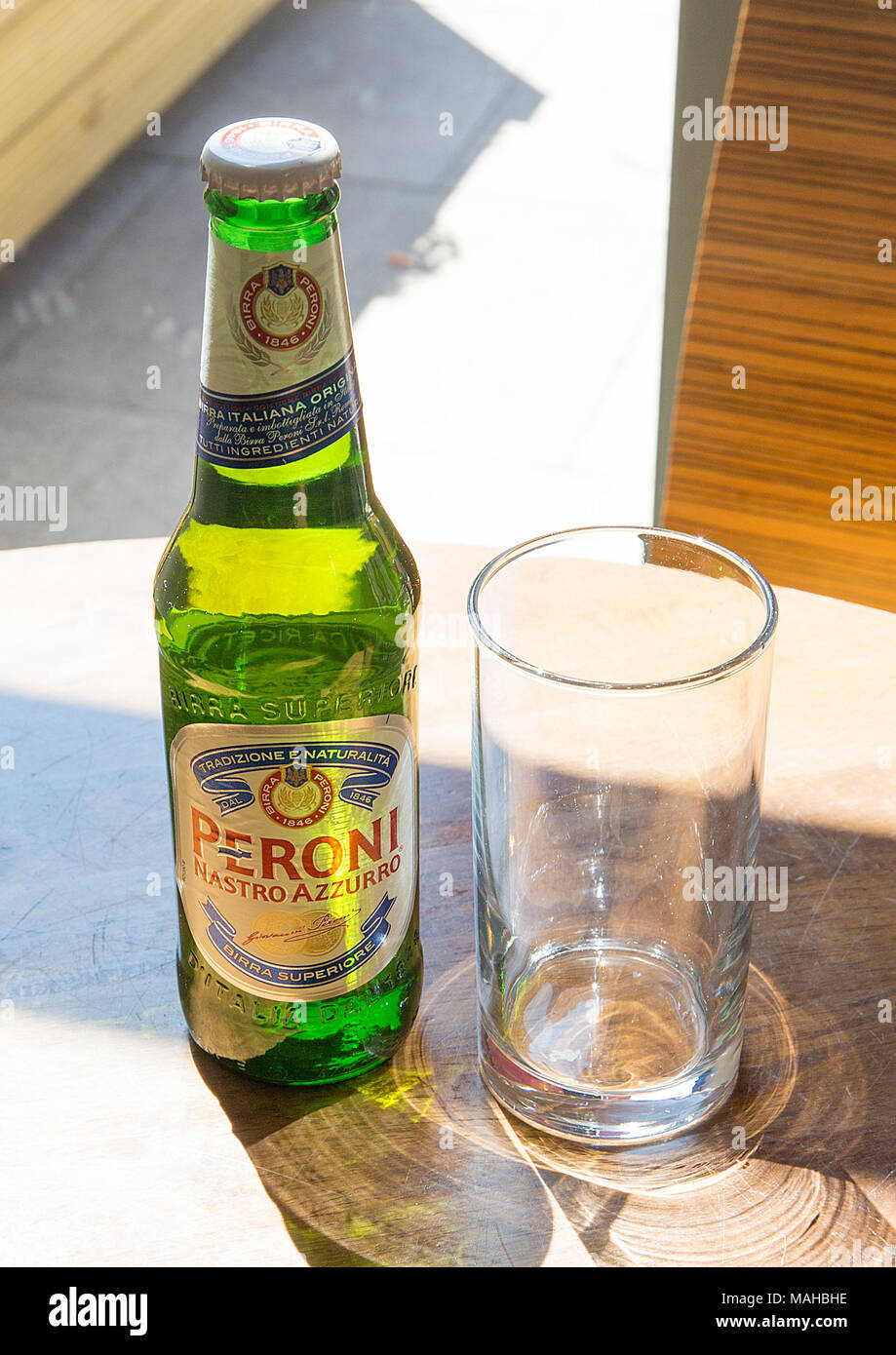 Peroni nastro azzurro hi-res stock photography and images - Alamy