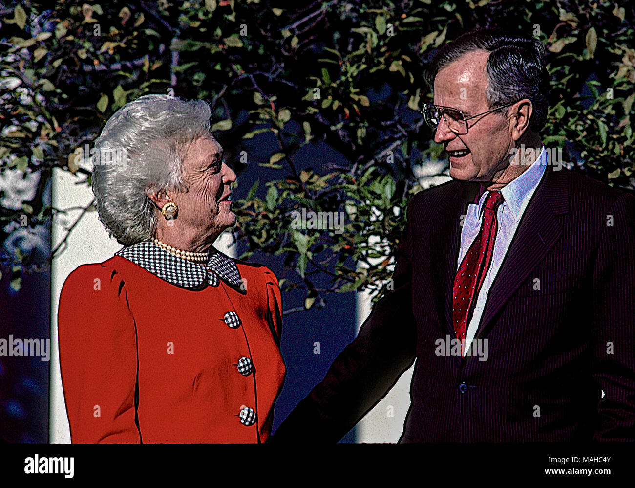 Washington, DC., USA, November 30, 1989 President George H. W. Bush and ...