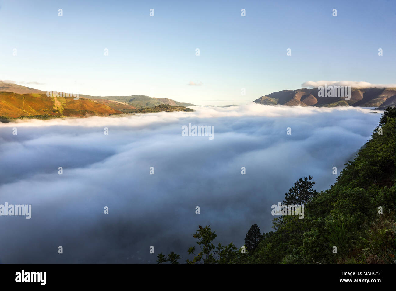 Cloud inversion over Derwentwater with Skiddaw mountain in the ...