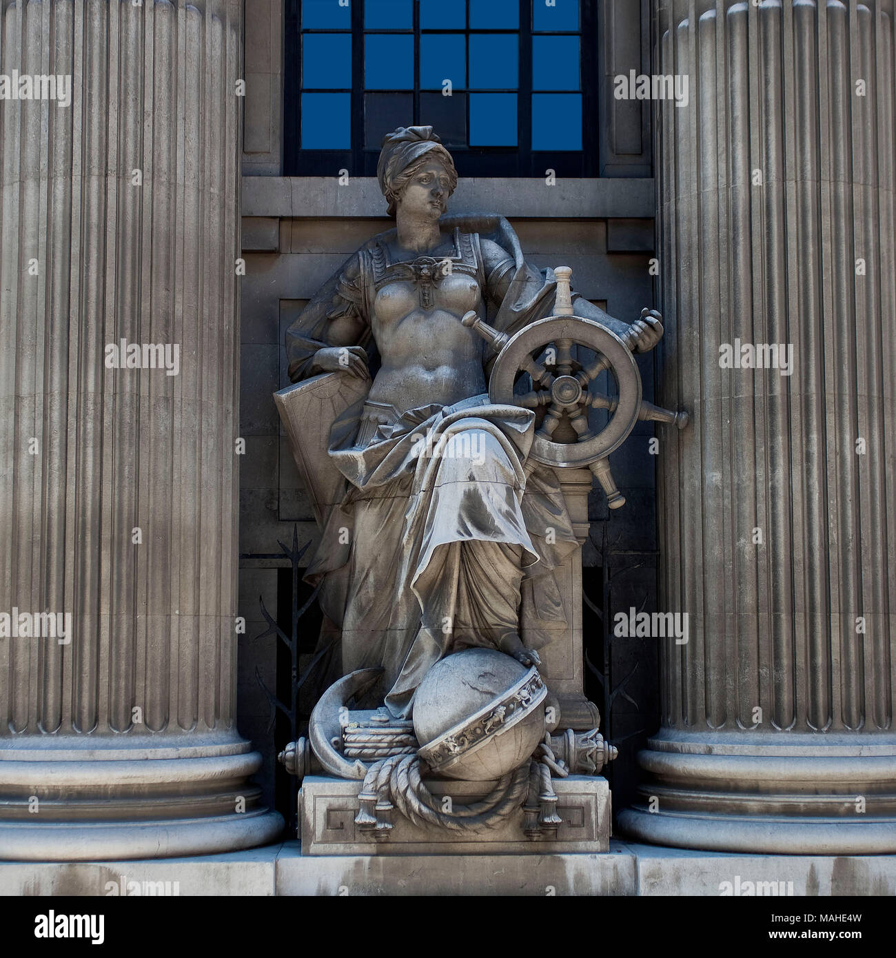Navigation statue at Trinity Square,London: Navigation by Charles Doman ...