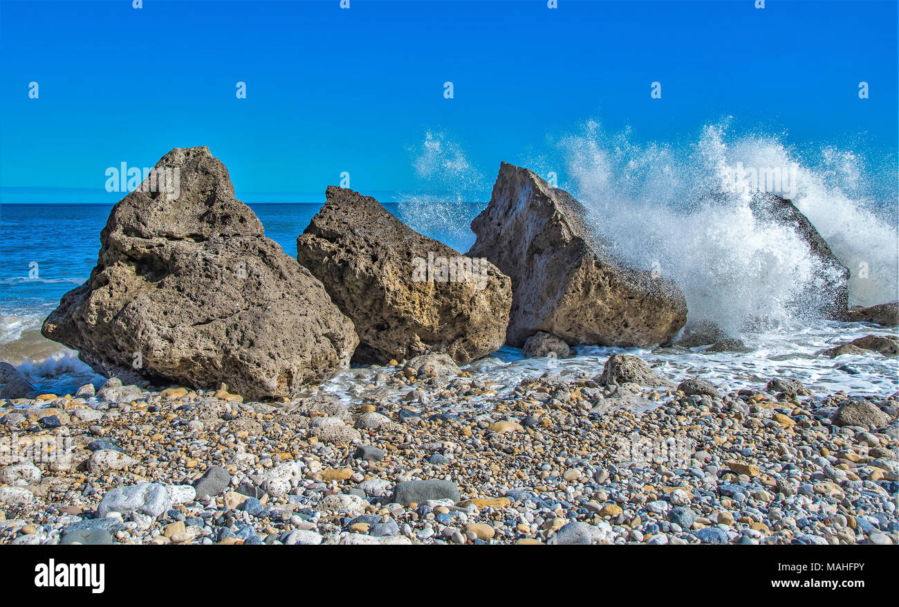 Trow rocks hi-res stock photography and images - Alamy