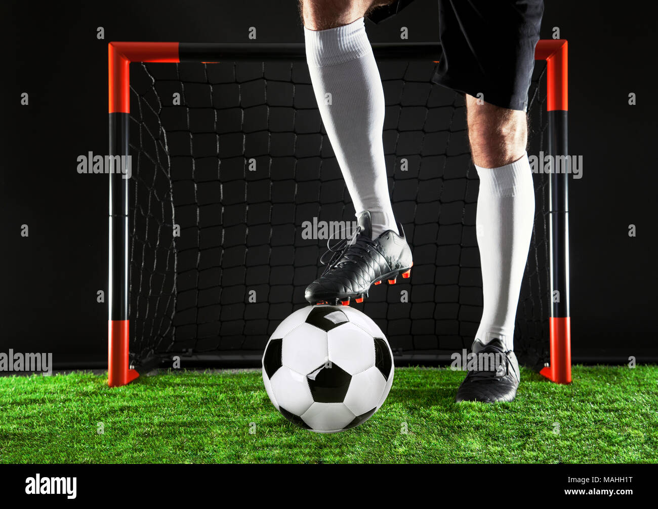 Football usa audience cheering hi-res stock photography and images - Alamy