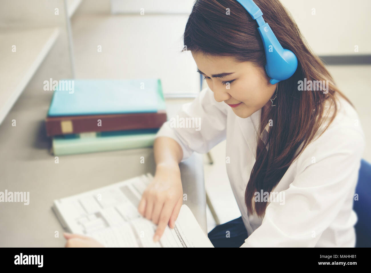 Asian Teens Studying High Resolution Stock Photography and Images - Alamy