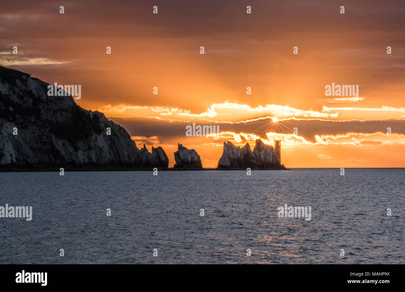The needles isle of wight sunset hi-res stock photography and images ...