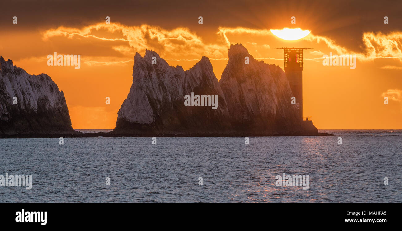 The needles isle of wight sunset hi-res stock photography and images ...