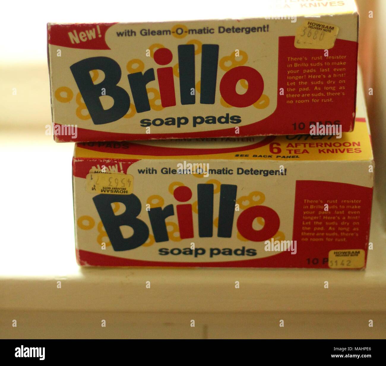 Brillo soap hi-res stock photography and images - Alamy