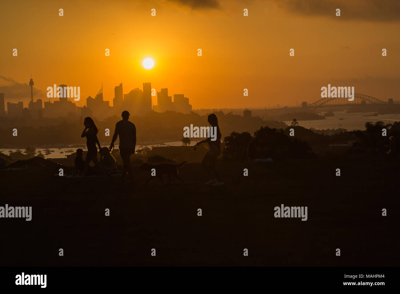 A dramatic sunset at Dudley Page Reserve, Eastern Suburbs, Sydney ...