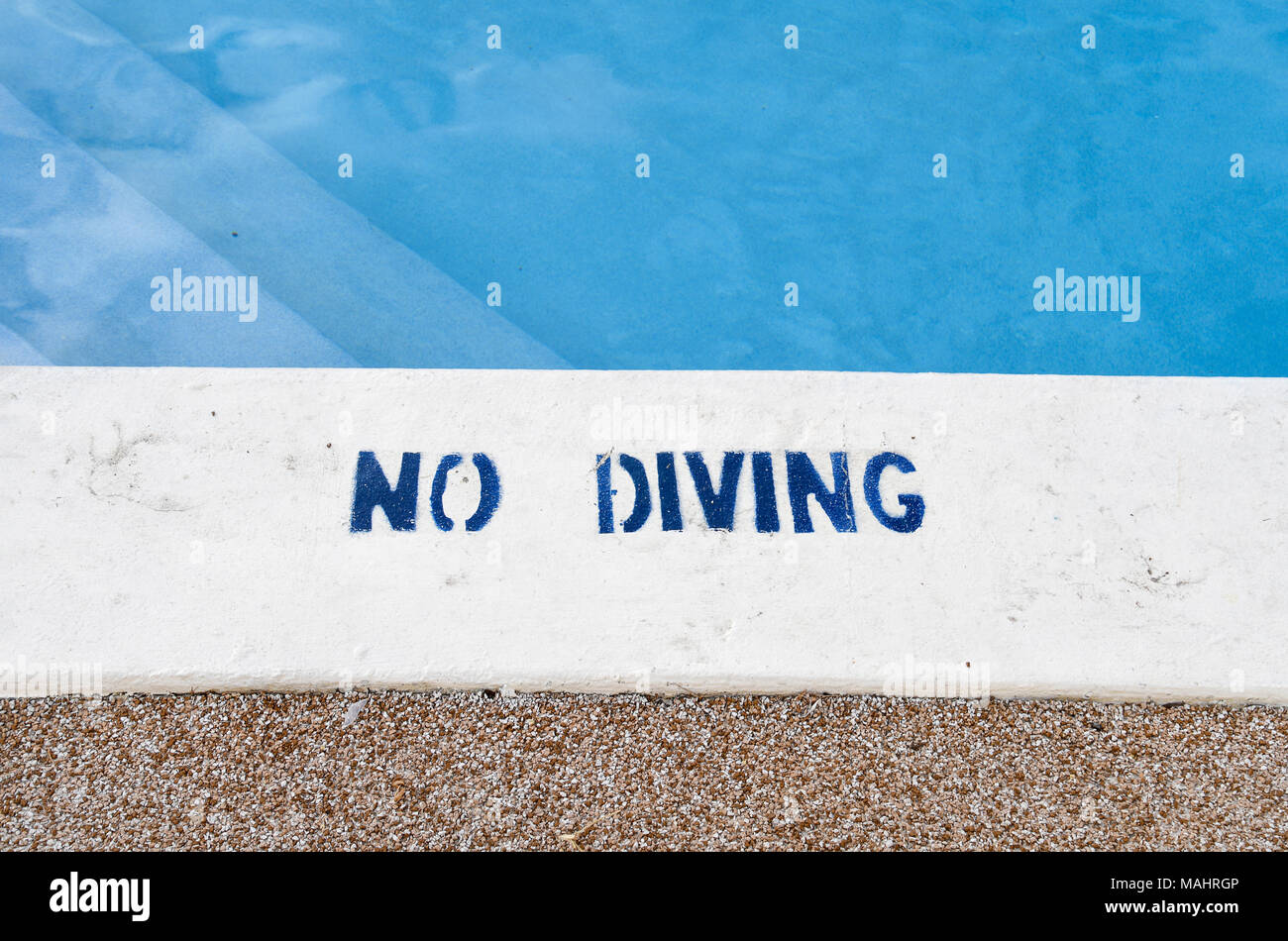 No diving swimming pool hi-res stock photography and images - Alamy