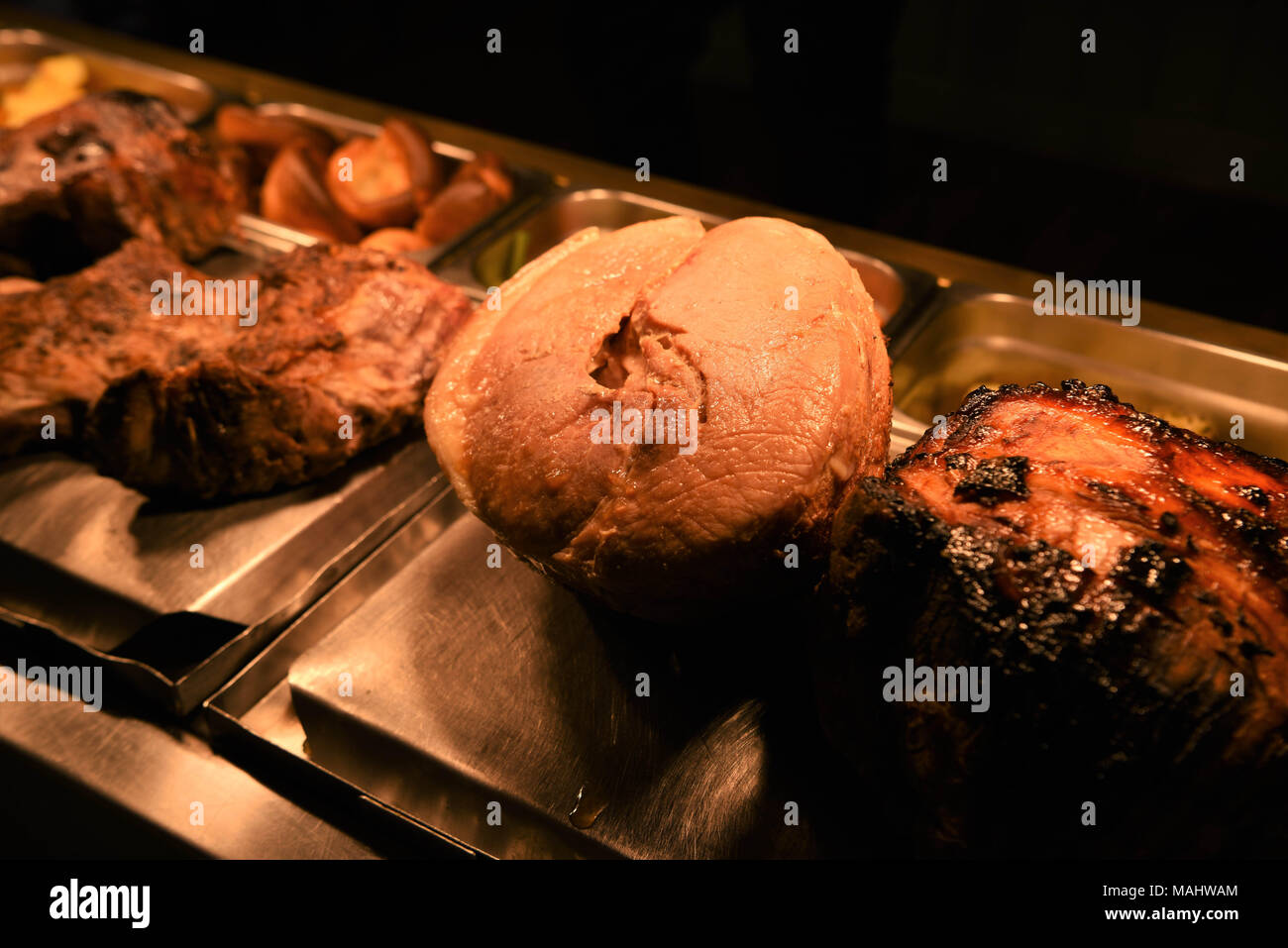 Traditional sunday roast hi-res stock photography and images - Alamy