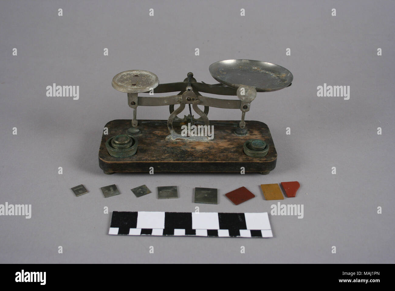 Small platform apothecary scale. Single tray is opposite the ...