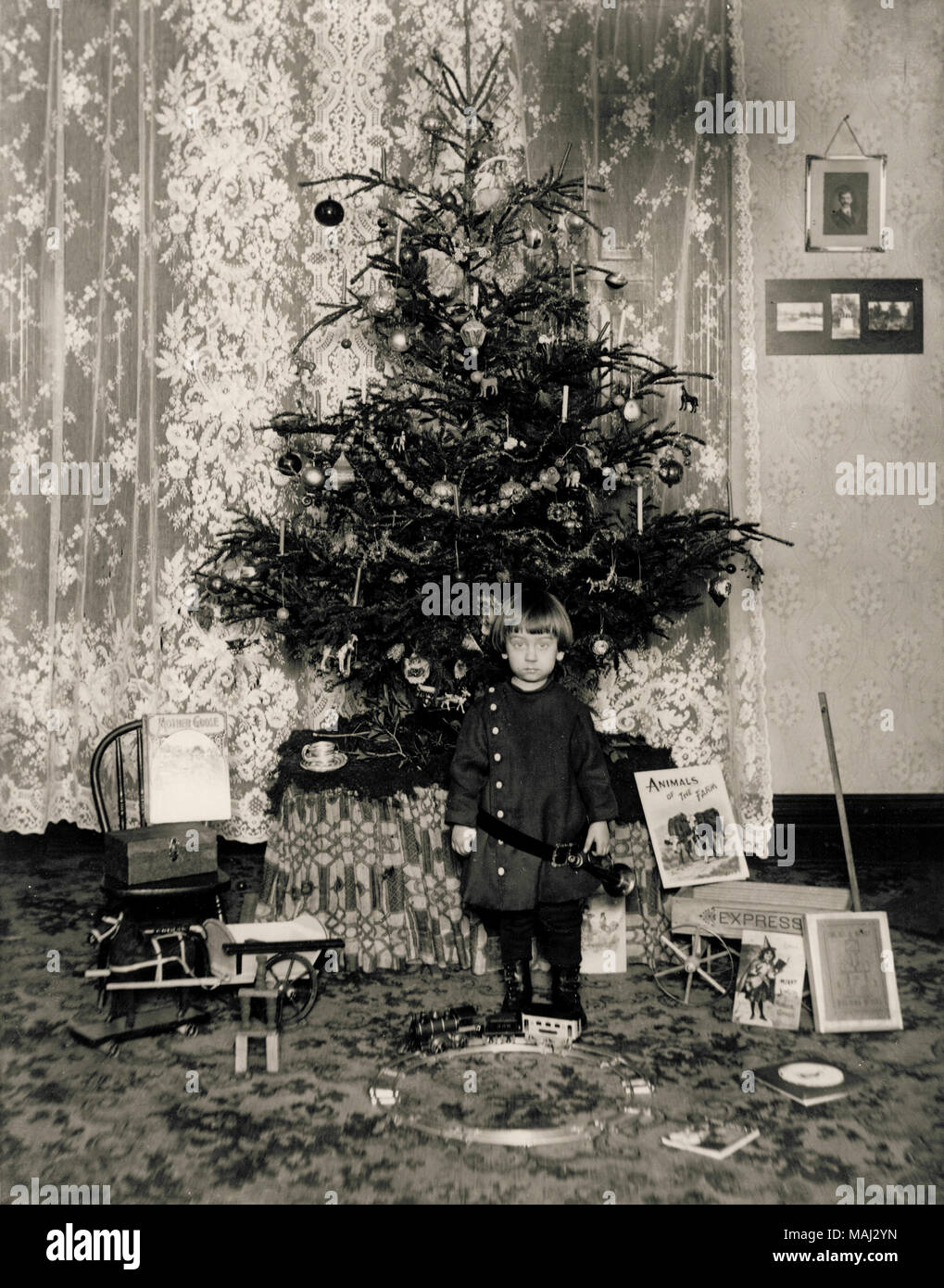 1900 toys hi-res stock photography and images - Alamy