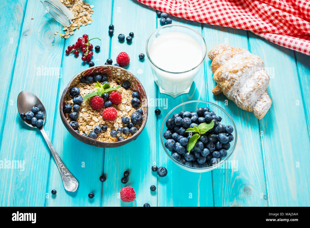 Multigrain wholewheat healthy cereals hi-res stock photography and ...