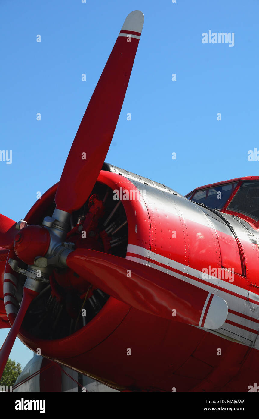 Nose red plane close hi-res stock photography and images - Alamy
