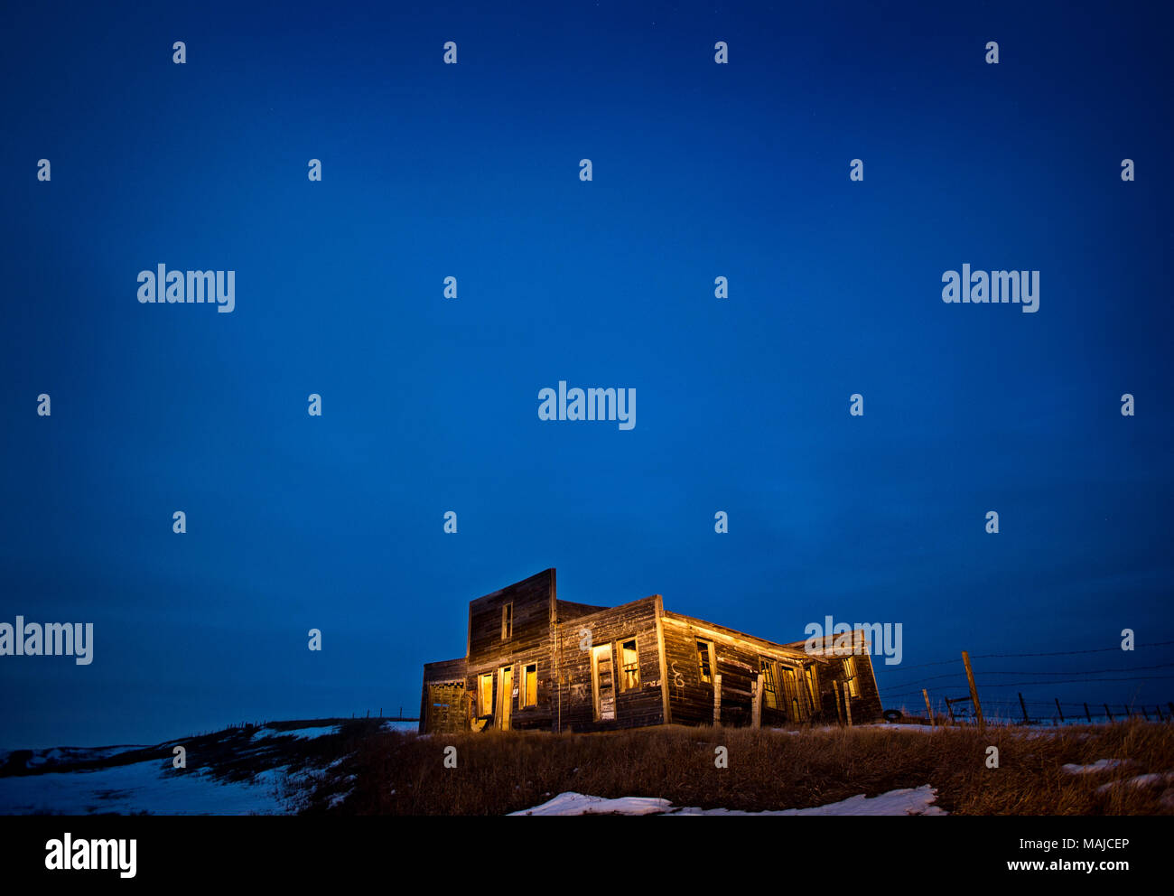 Saskatchewan winter night hi-res stock photography and images - Alamy