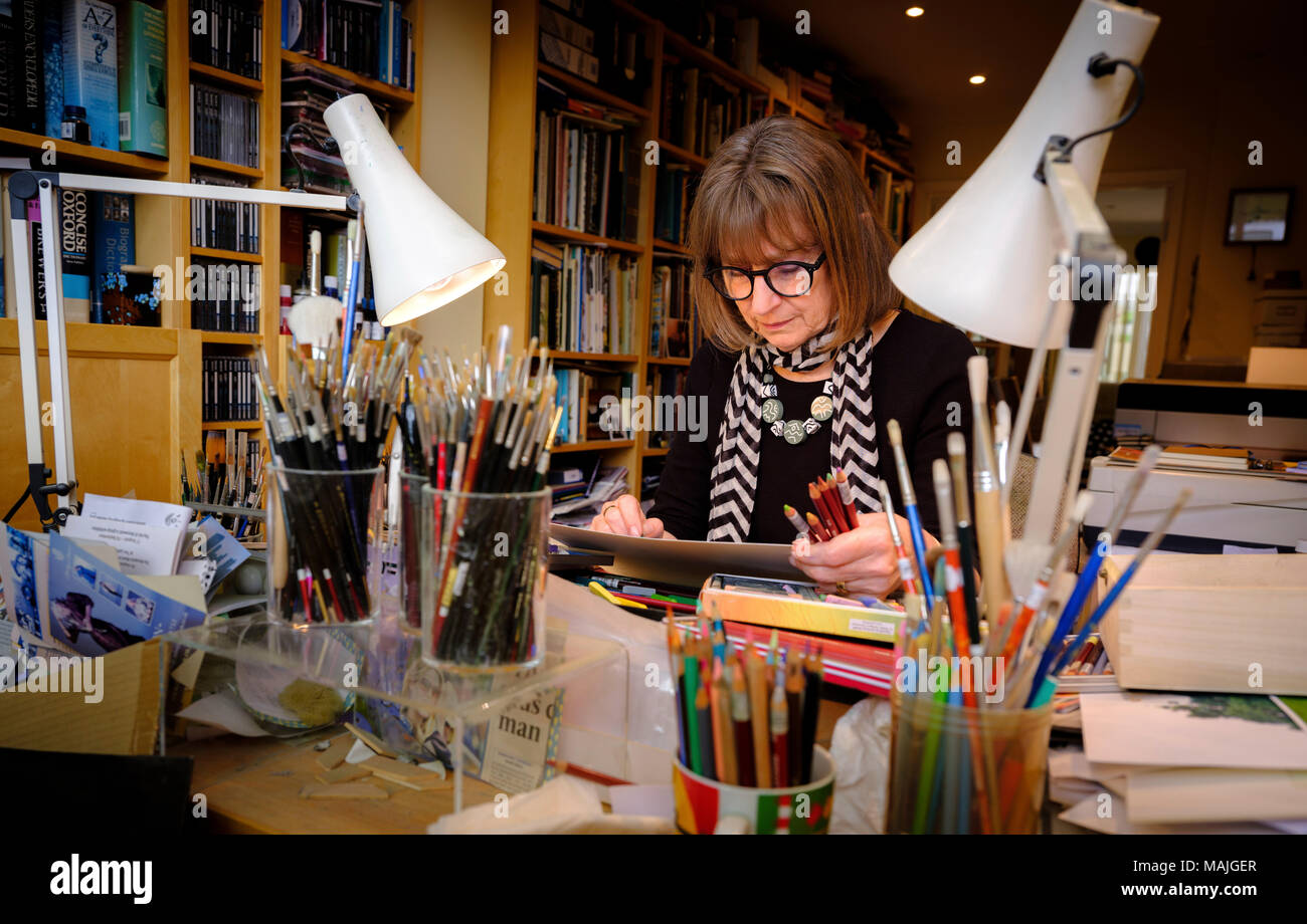 Studio of artist painter hi-res stock photography and images - Alamy