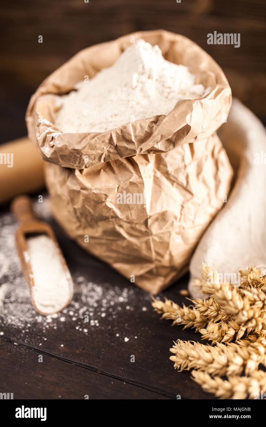 Bag of flour Stock Photo - Alamy