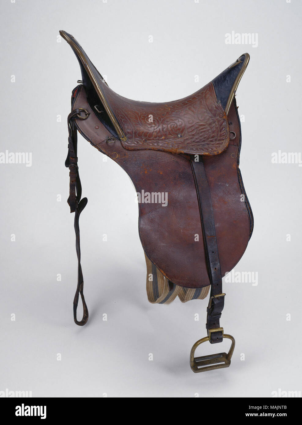 Dragoon officer's saddle by Thornton Grimsley with original stirrups ...