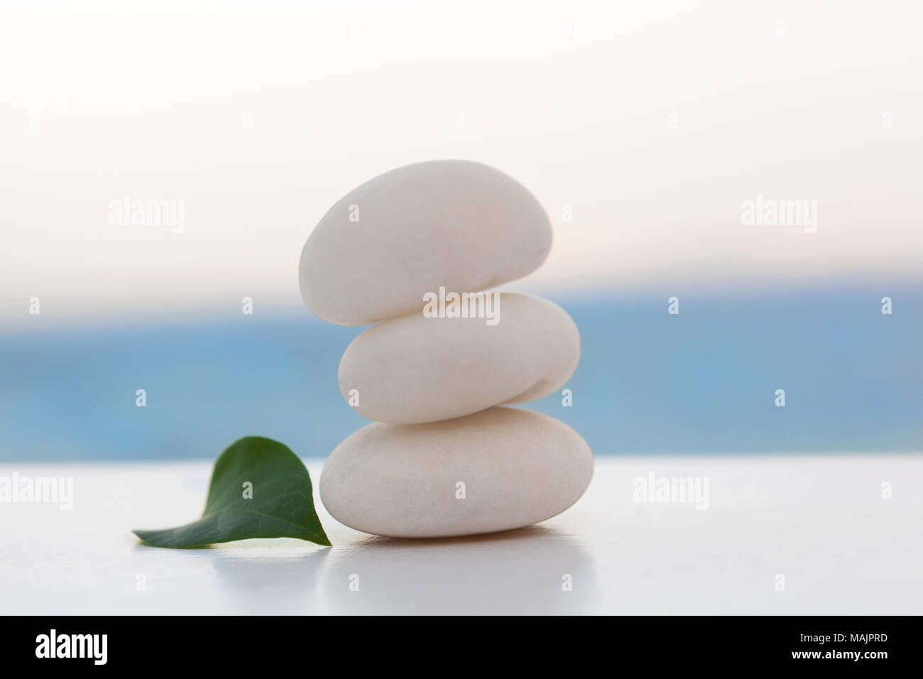 Zen simplicity hi-res stock photography and images - Alamy