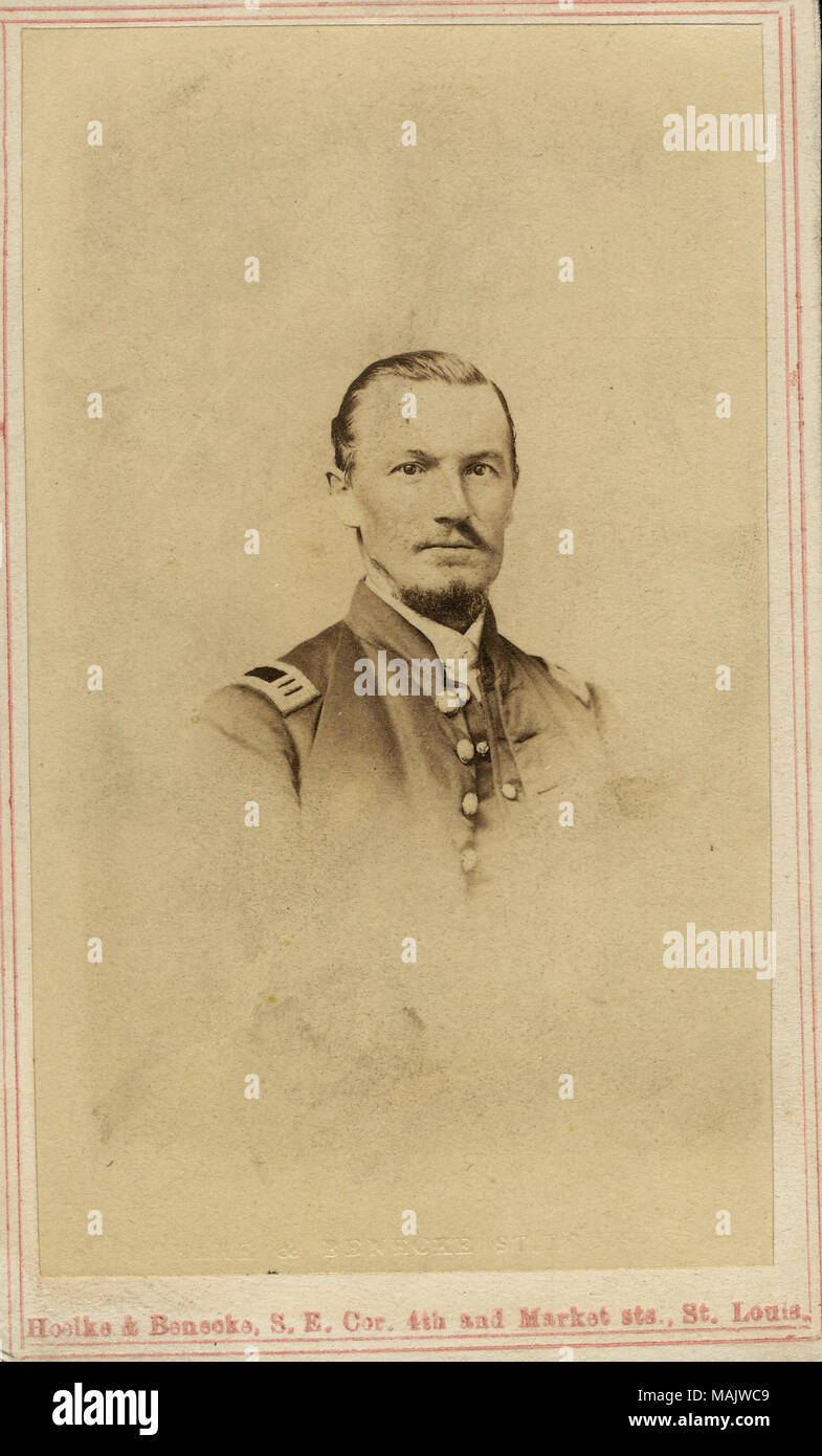 S army 1st lt hi-res stock photography and images - Alamy