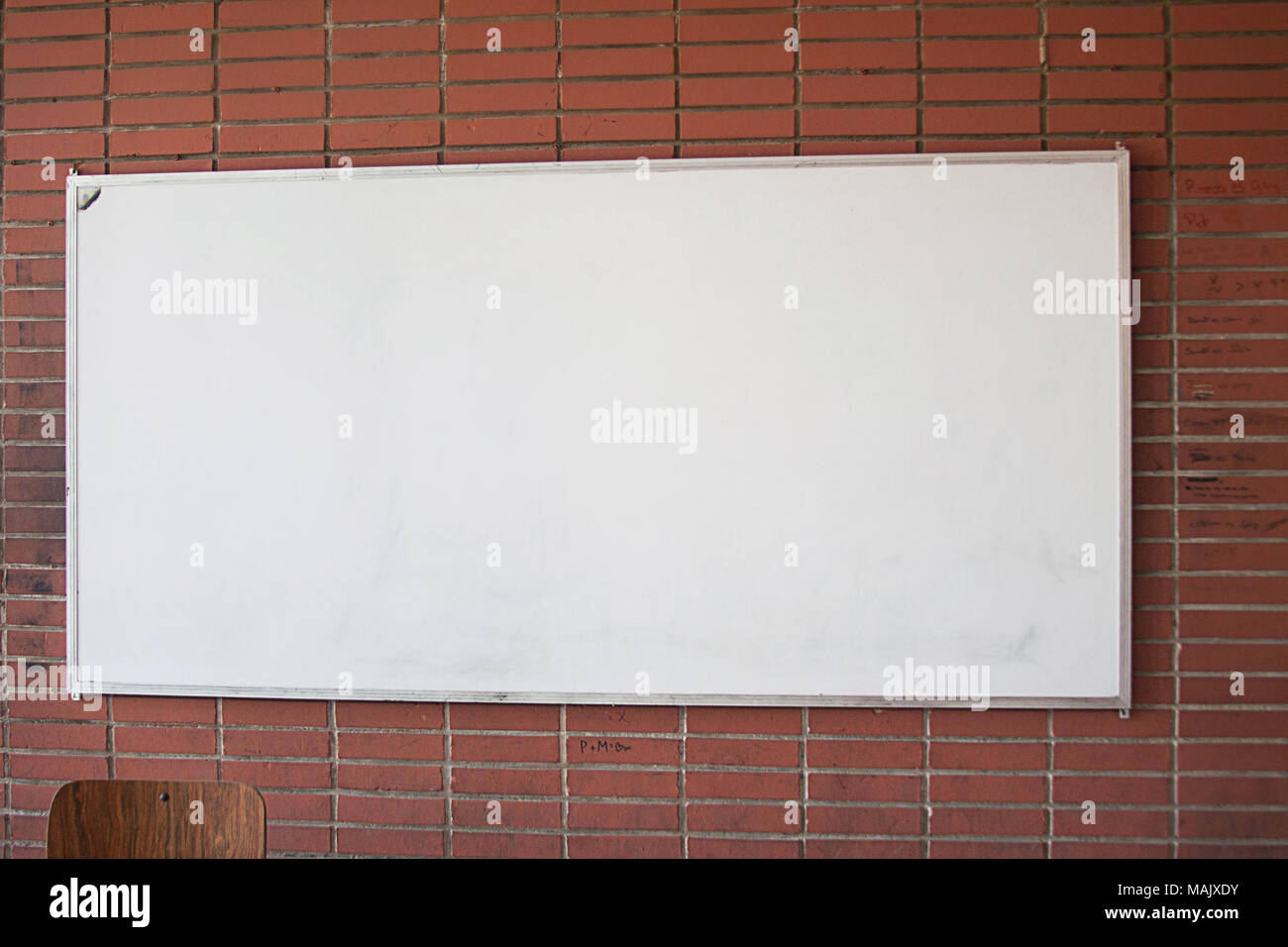 Whiteboard empty classroom desks hi-res stock photography and images ...