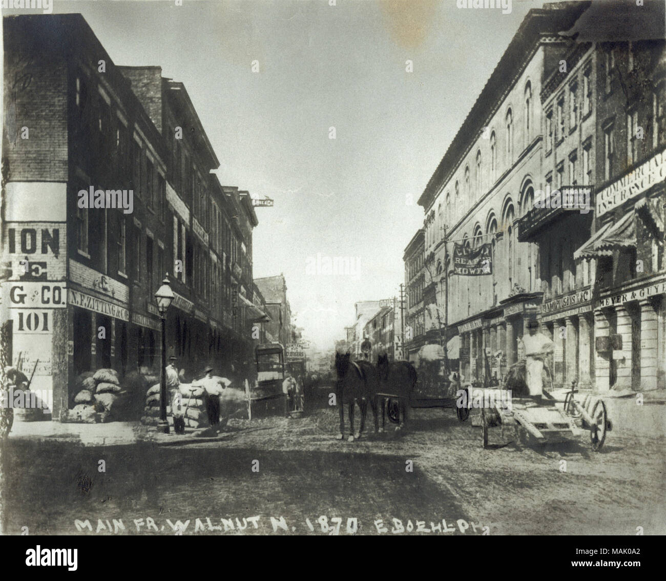 Street 1870 hi-res stock photography and images - Alamy