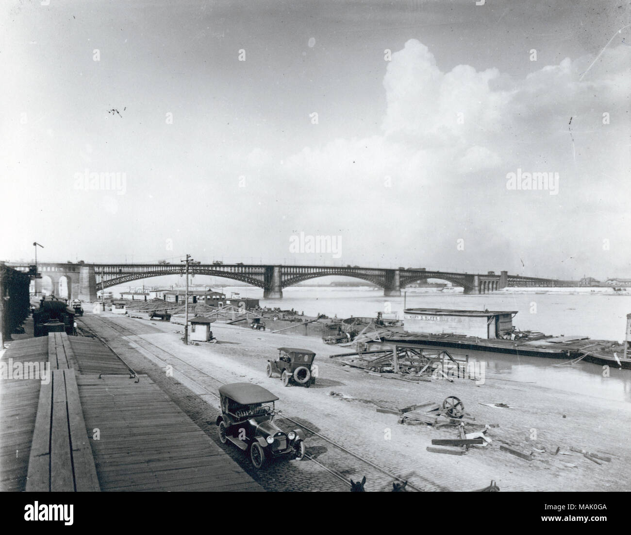 Horizontal, black and white photograph of the river front with Eads ...