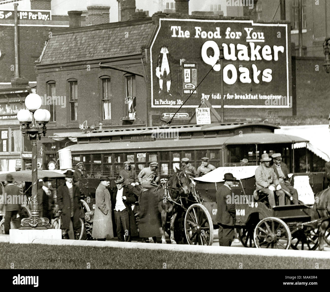 The 1300 block hi-res stock photography and images - Alamy