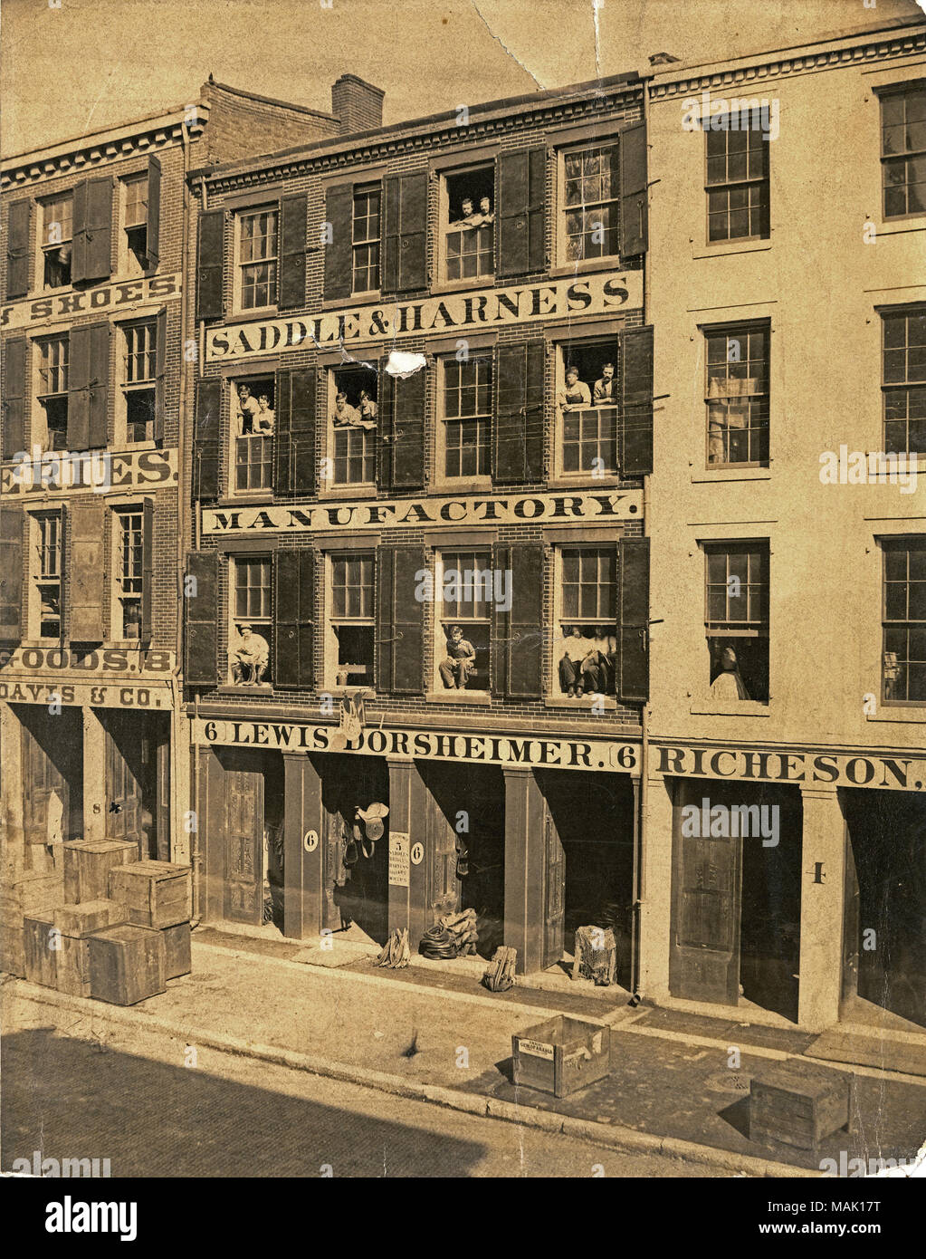 6 story building hi-res stock photography and images - Alamy