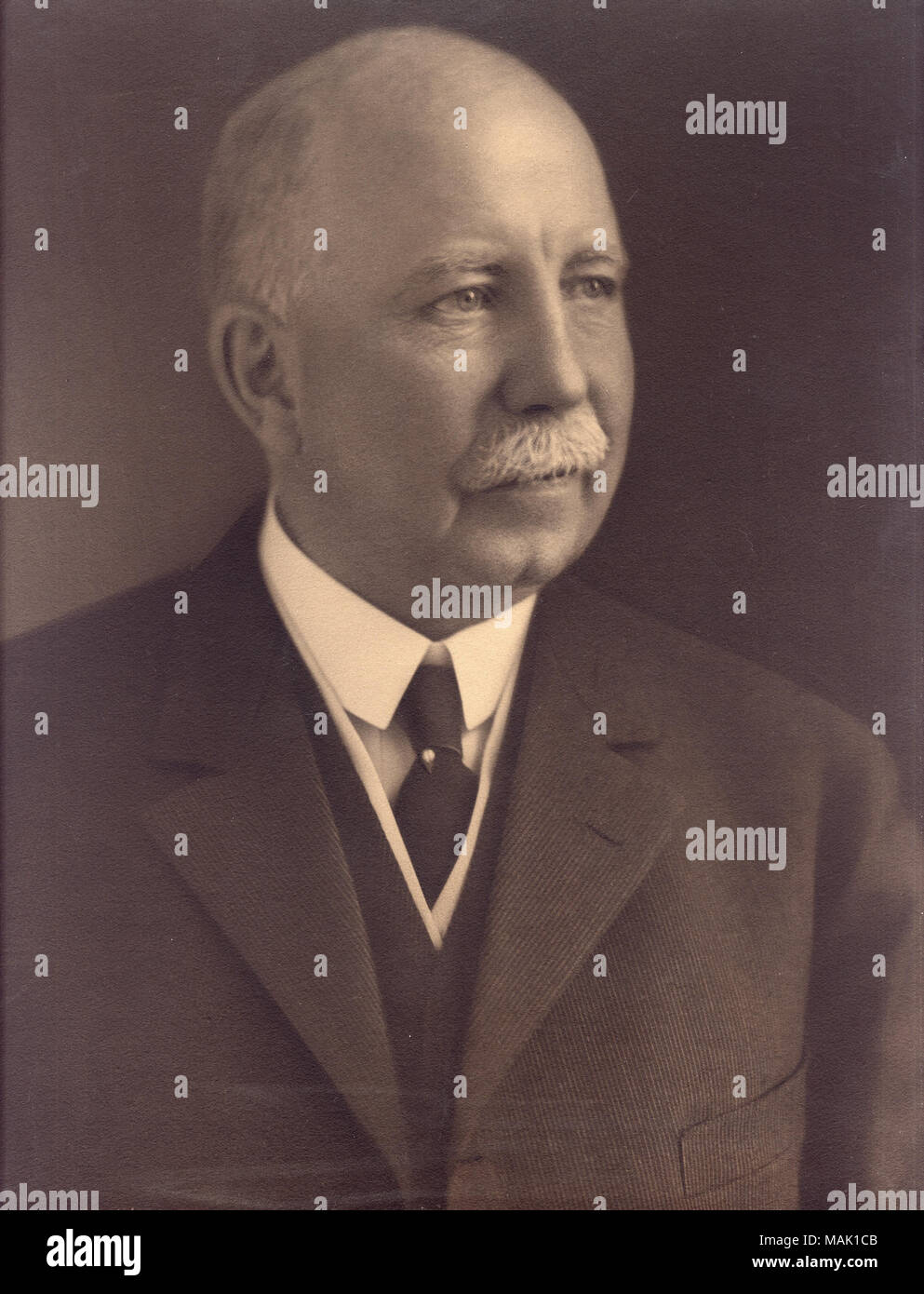 George warren hi-res stock photography and images - Alamy