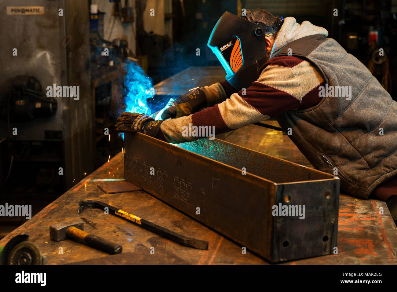Arc welding hi-res stock photography and images - Alamy