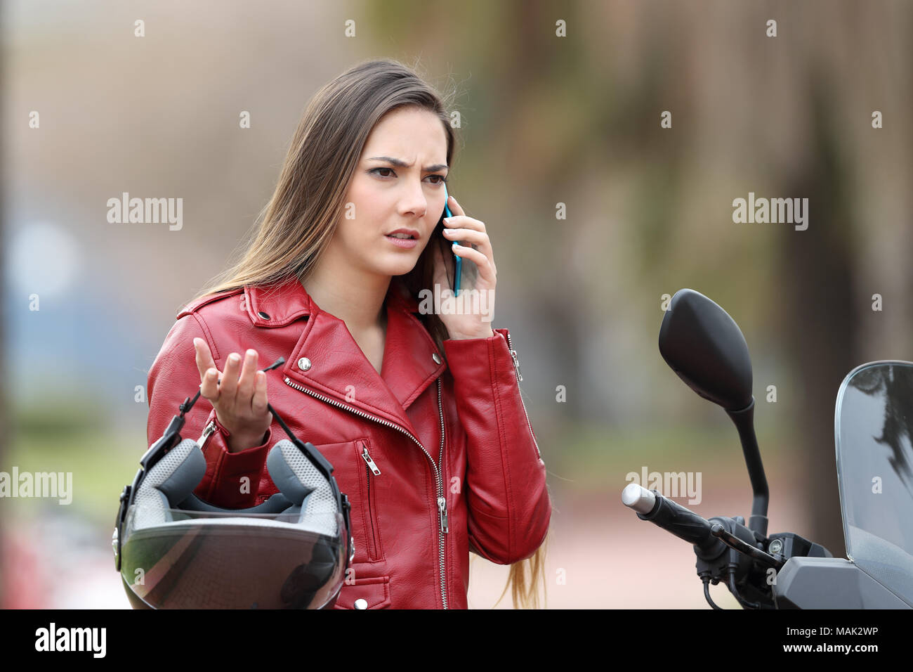 Angry girl on the street hi-res stock photography and images - Alamy